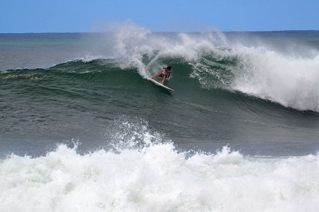 waves-surf: Silveira brilha em Haleiwa