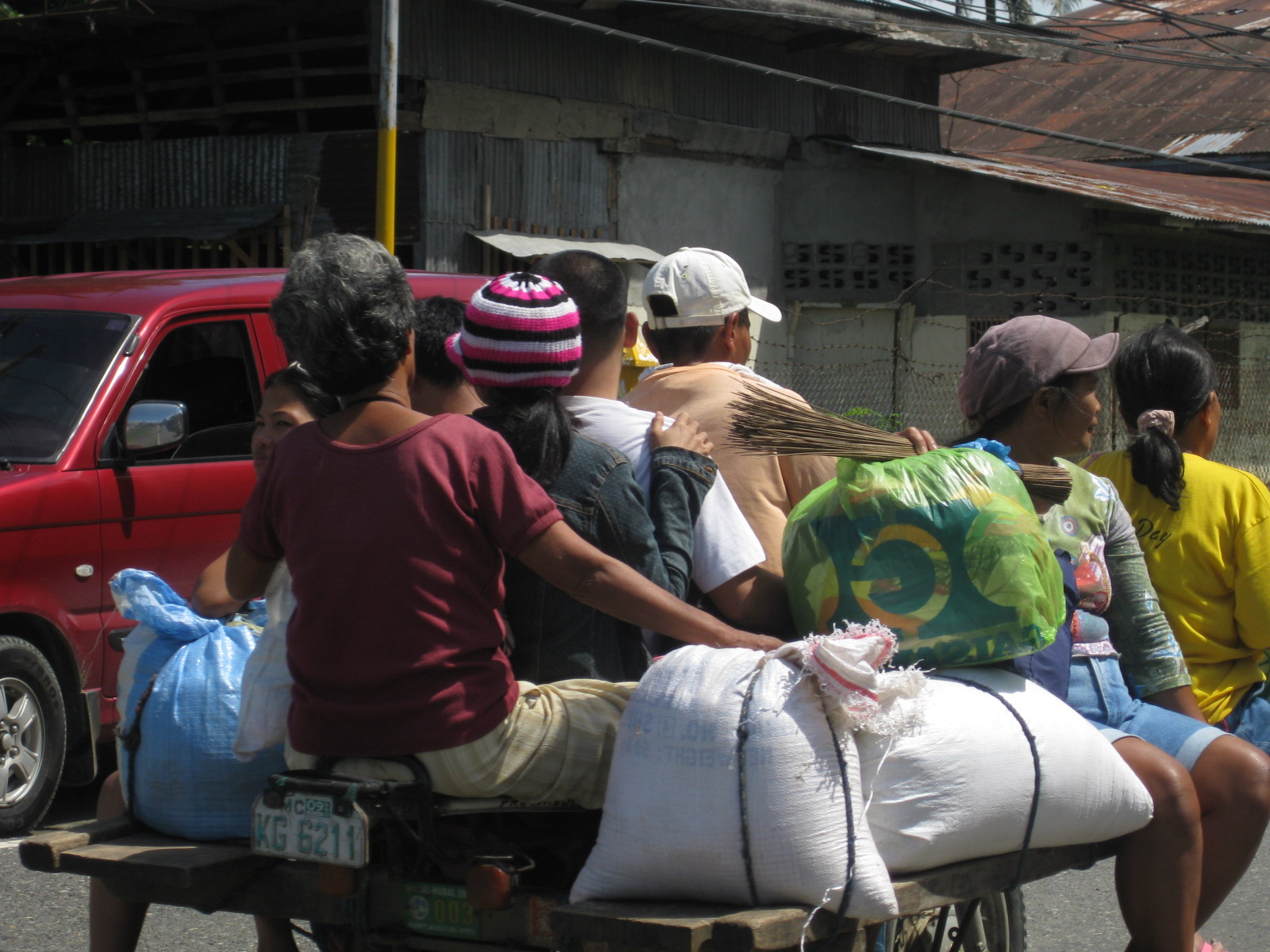 glazedbliss: "habal-habal"