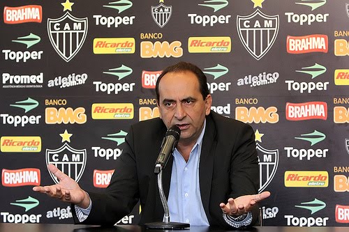 Simplificando Futebol: Um Galo forte vingador