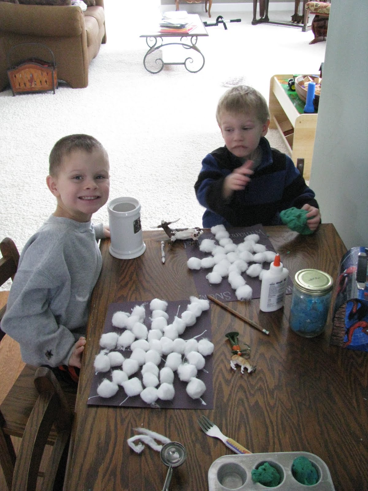 The Adventures of the Goff Family...: Simple Craft Ideas...