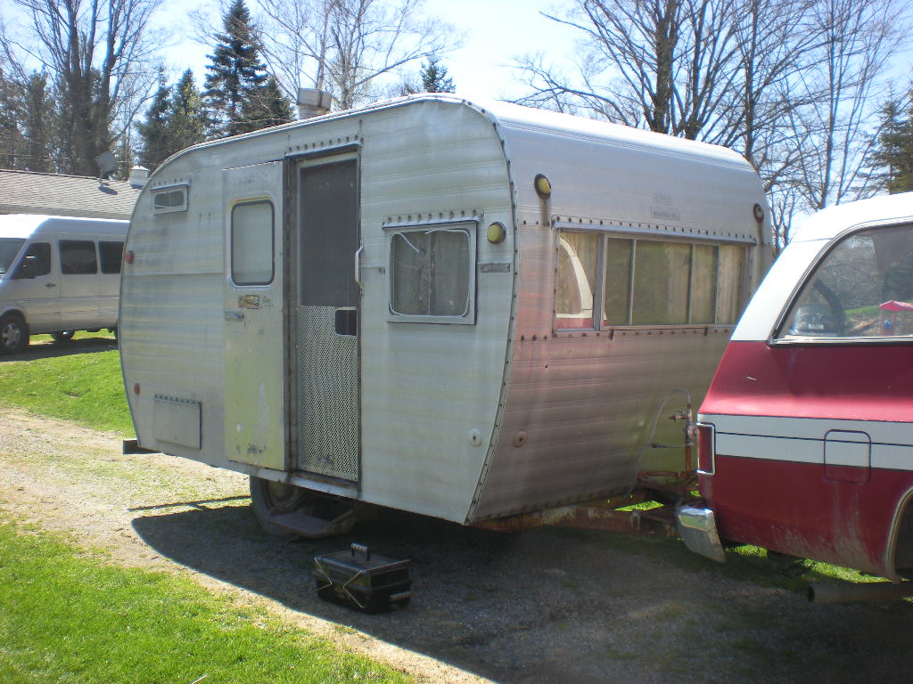 Sweet Sovereign of the Road: An old Fan Camper