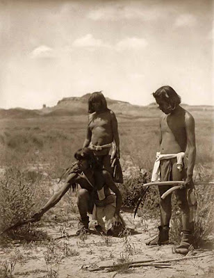 Wañuymi aswan allin, qonqorchaki kausaytaqa: Hupa tribe
