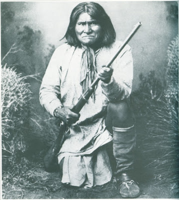 Wañuymi aswan allin, qonqorchaki kausaytaqa: Apache tribe