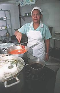Cocineros de Oriente: María, la sous chef de Angel Lozano, falleció el ...