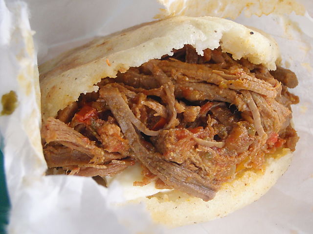 CAFETERIA ESCOLAR I.E.T.I: LAS MEJORES AREPAS DE LA CAFETERIA ESCOLAR