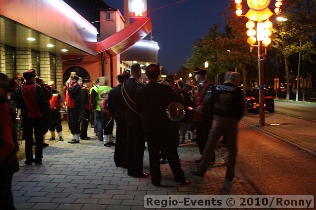 Regio Events: Mars van Amicitia/ fakkel-optocht groots vuurwerk (up ...