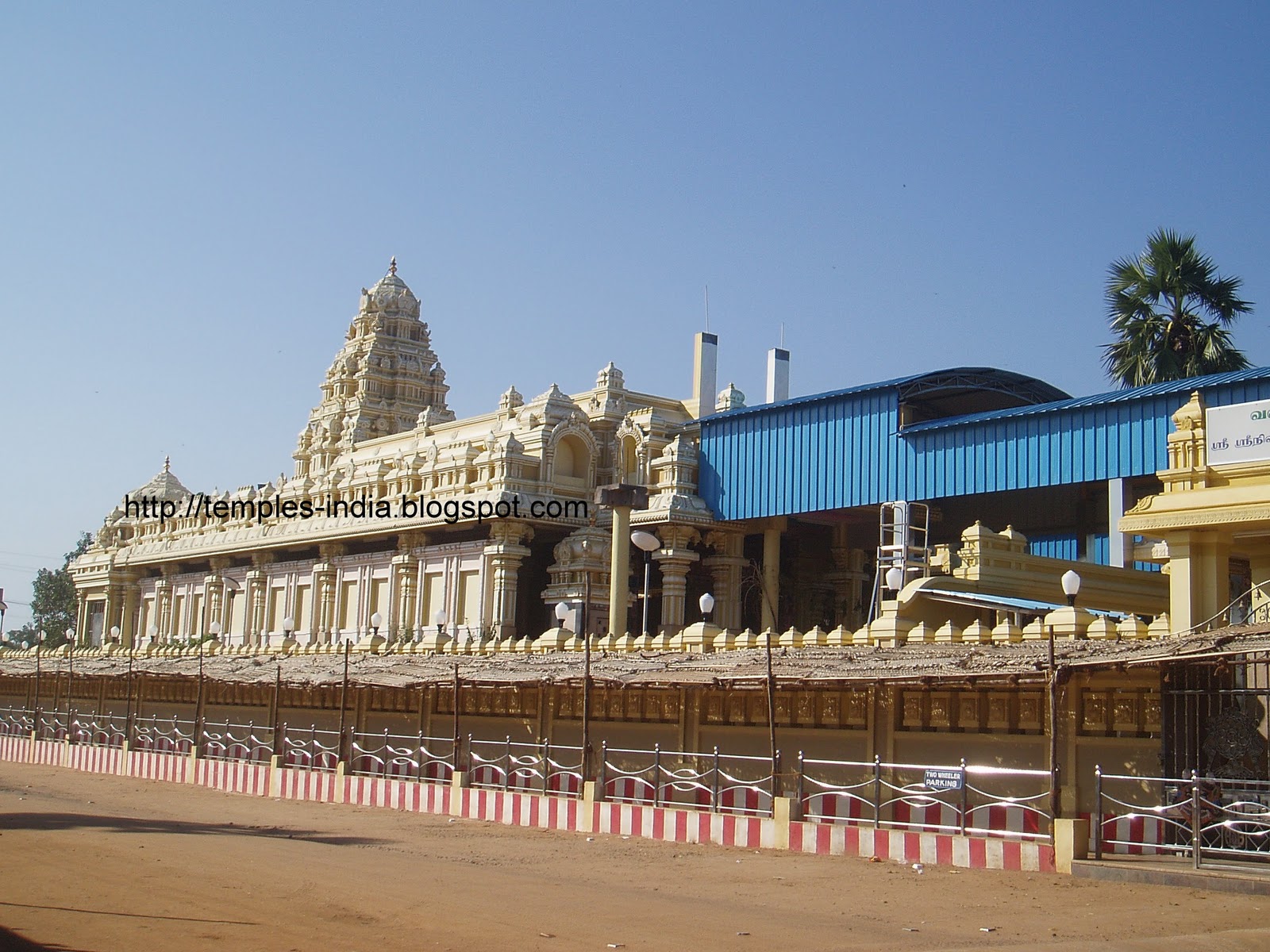 Temples of India: Sri Venkateswara temple, Vanatirupathi, Punnai nagar ...