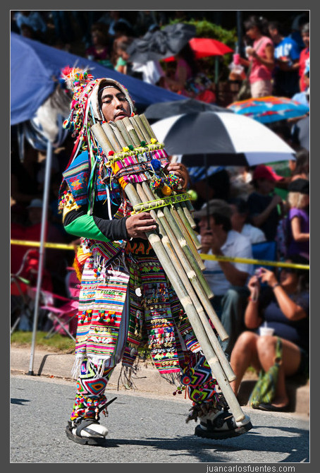 Juan Carlos Fuentes: Tinkus
