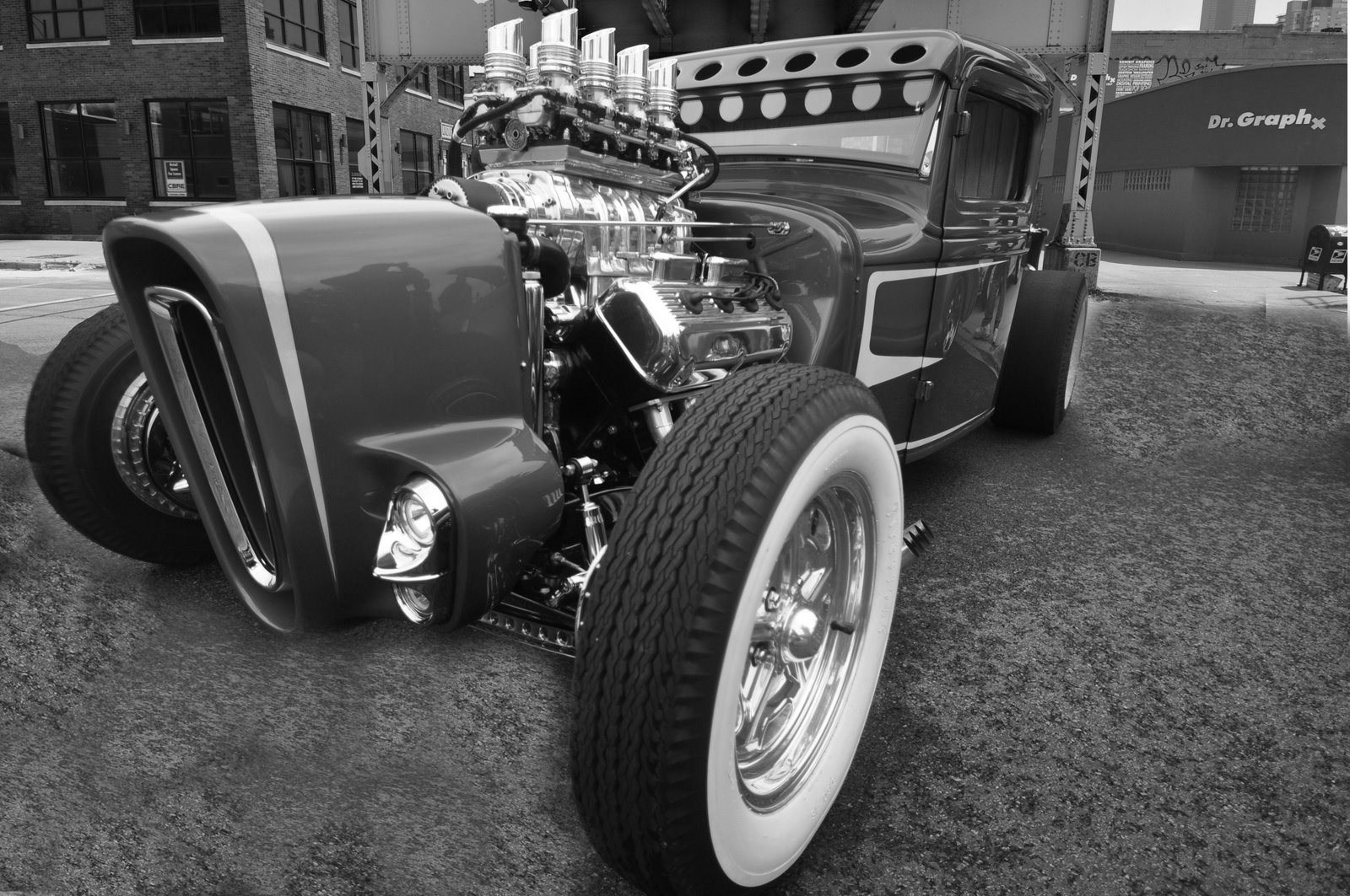 HOT RODS, CUSTOM AND CLASSIC AUTOMOBILES: BEAUTIFUL VINTAGE CUSTOM PICKUP
