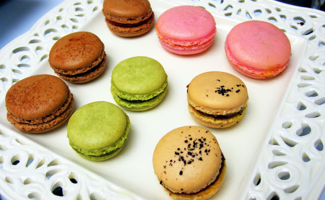 Magpie's Recipes: Step by step photos from my macaron making class with ...