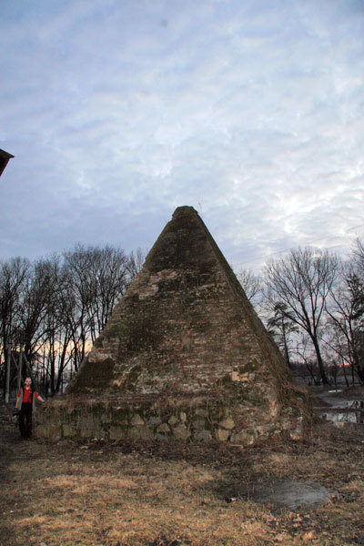 Liberal England: The Clegg family pyramid in the Ukraine