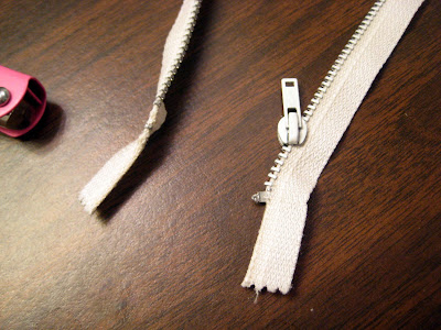 All For This Penny Craft Blog: Zipper Rose Tutorial