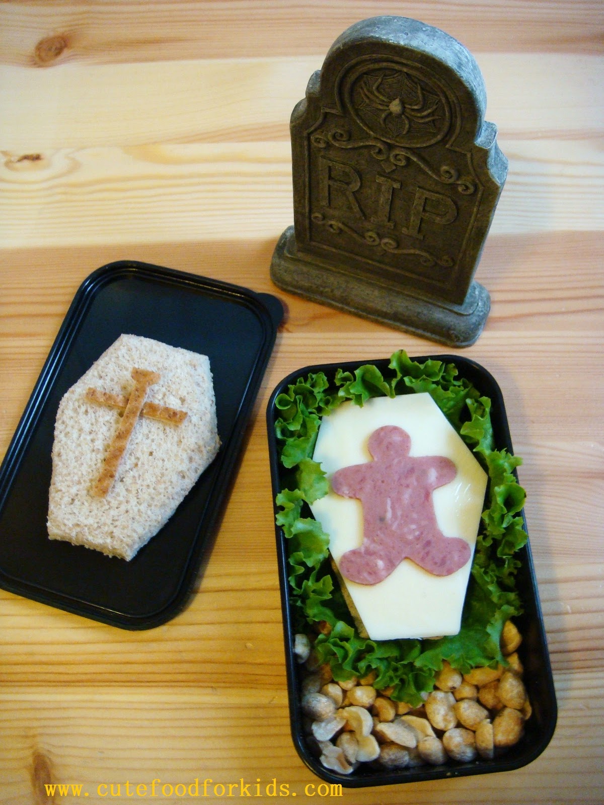 Cute Food For Kids?: Coffin Sandwich