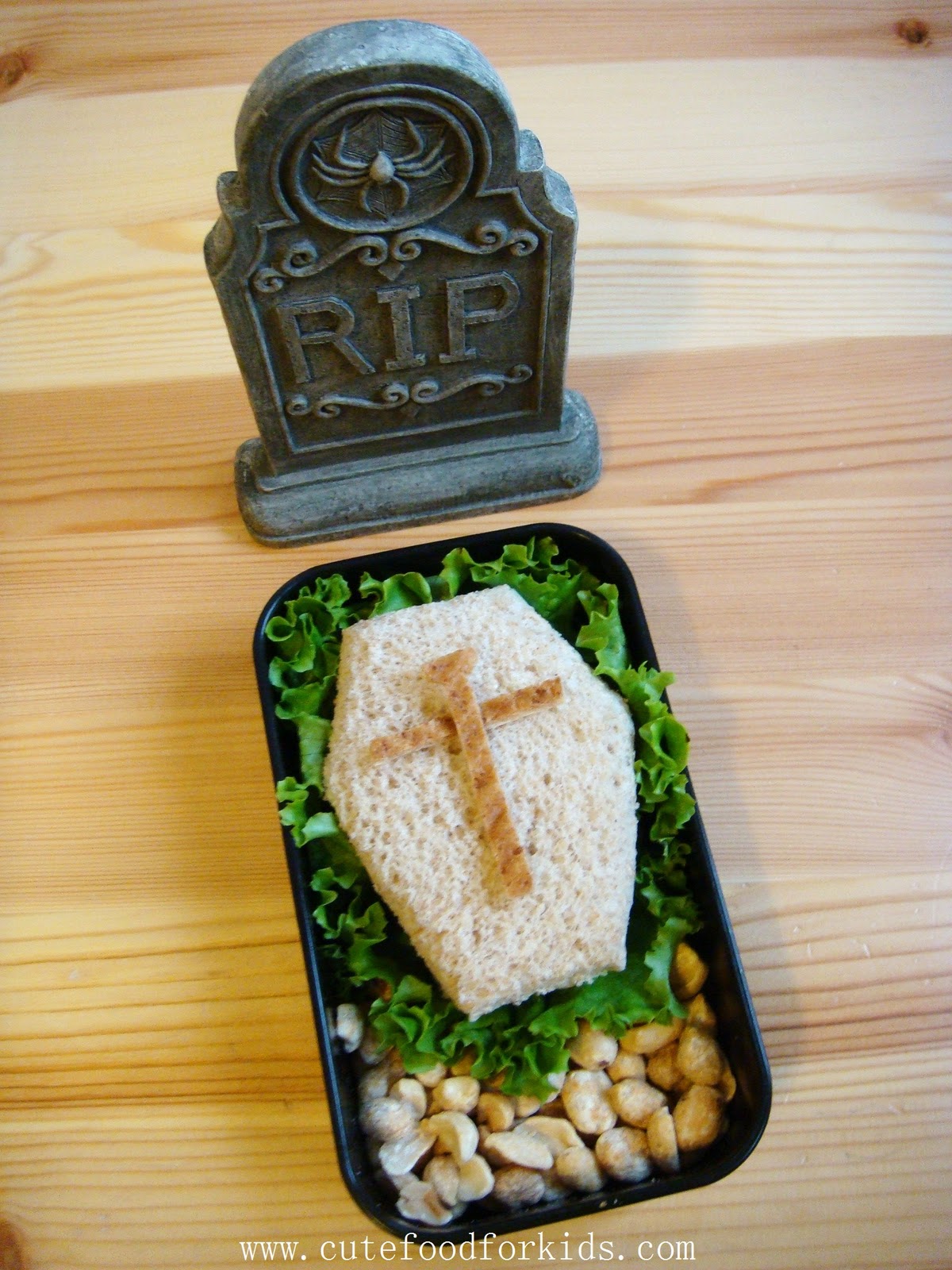 Cute Food For Kids?: Coffin Sandwich