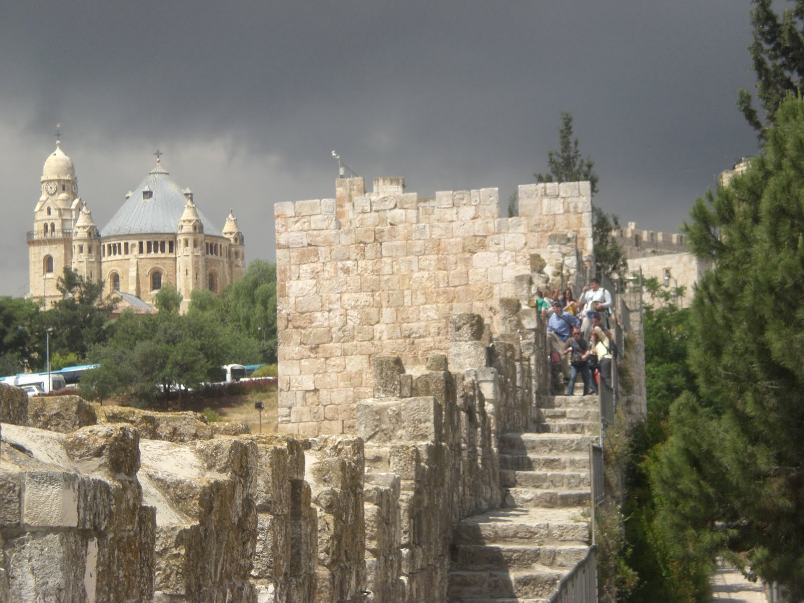 Letters from Lauren: The Ramparts Walk and the Wailing Wall