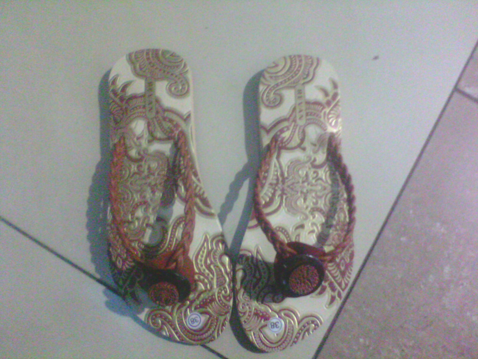 ...WAROENG PAMER....: SANDAL UNIK BATIK
