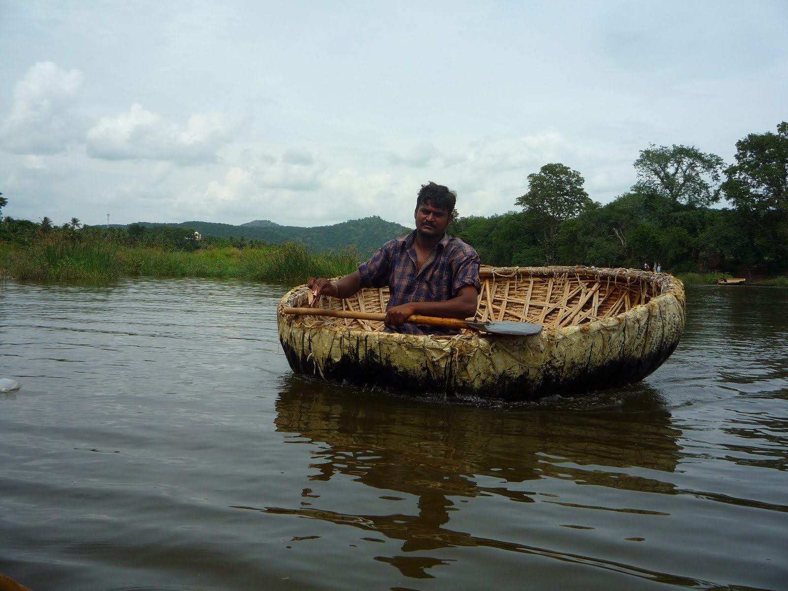 Escapades....: Chunchi Falls - Sangama - Mekedatu