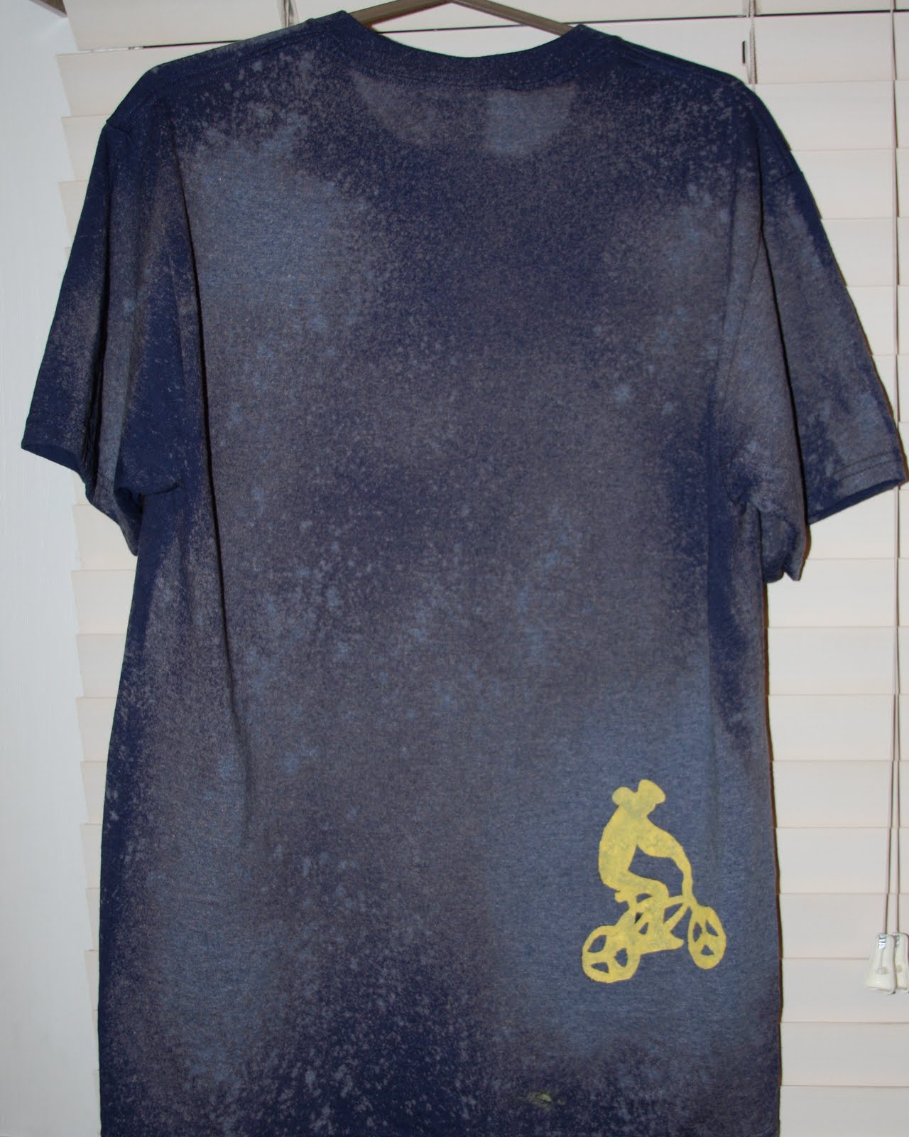 Trendy TreeHouse: Freezer Paper Shirt Ideas & Tutorial