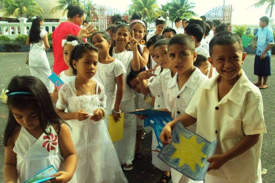 Matt's Samoa Blog: Cultural Exploration 24: White Sunday