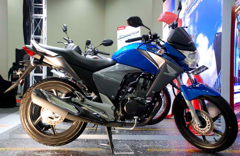 2010 New Honda MegaPro Vs New Yamaha Byson, First Look | BIKE ...