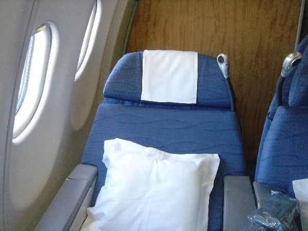 On Board: US Airways Envoy (cradle seats): Paris - Philadelphia