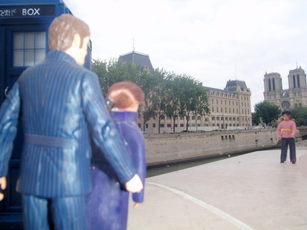 Pubdolls: They love Paris in the springtime