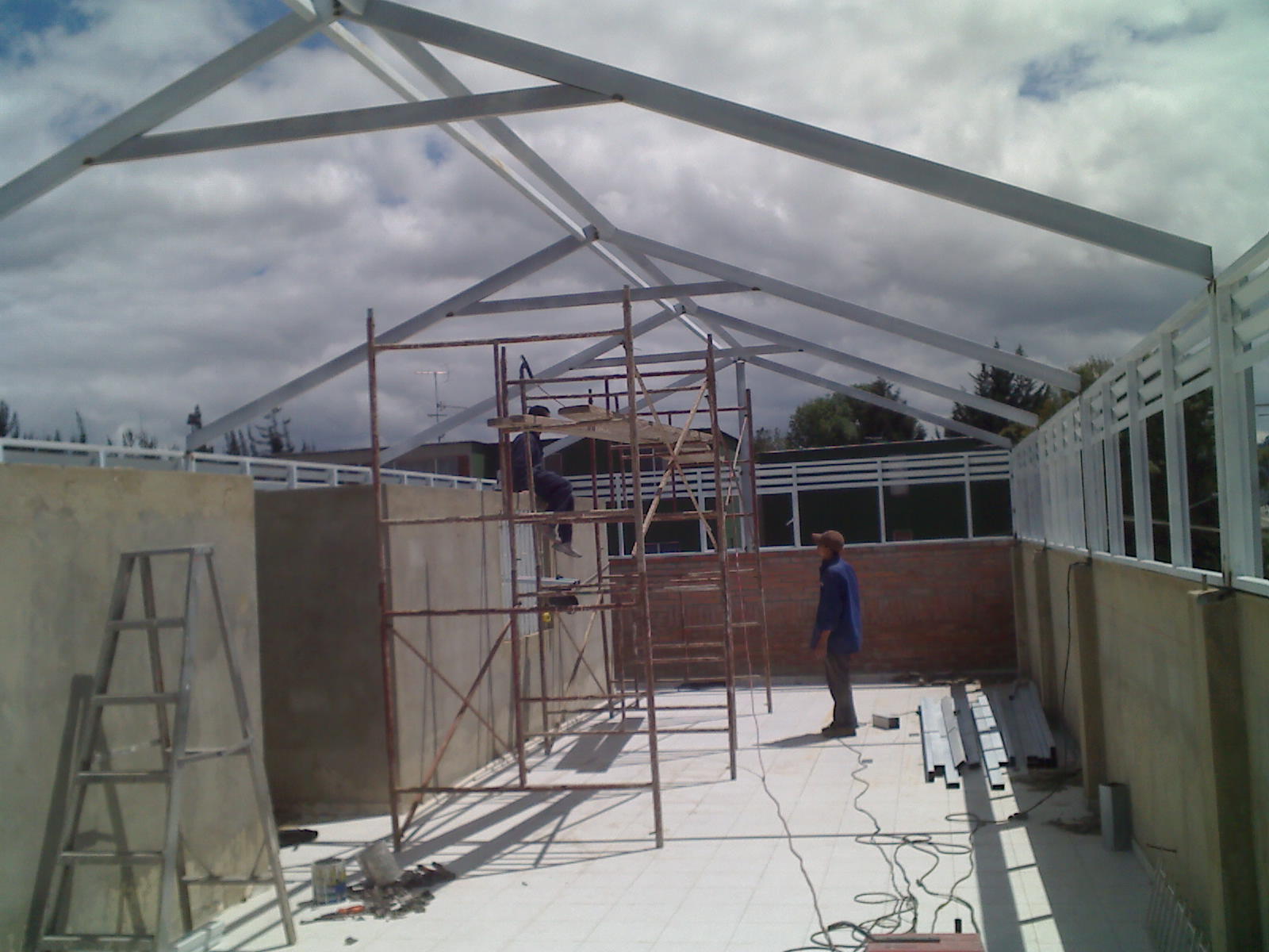 INDUSTRIAS METALICAS JRC: CUBIERTAS LIVIANAS