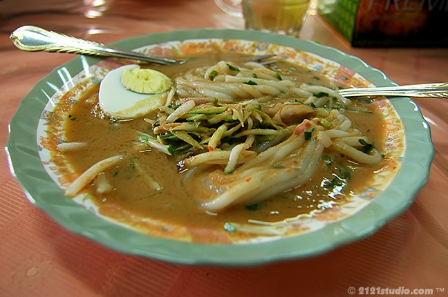 MaMa QaiSaRa a.k.a nunu: Laksa KAK SU - Kuala Perlis