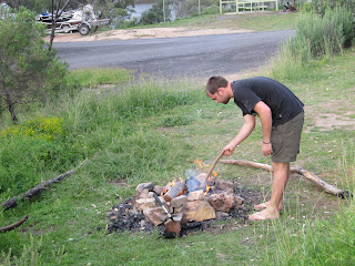 Oz360 - Tom and Amy explore Australia: CAMPSITE # 2 - Pindari Dam - our ...