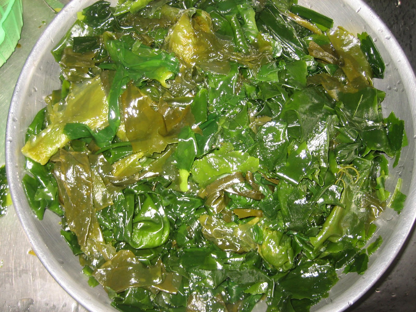 FoodFury: Seaweed Soup and Anchovy Broth