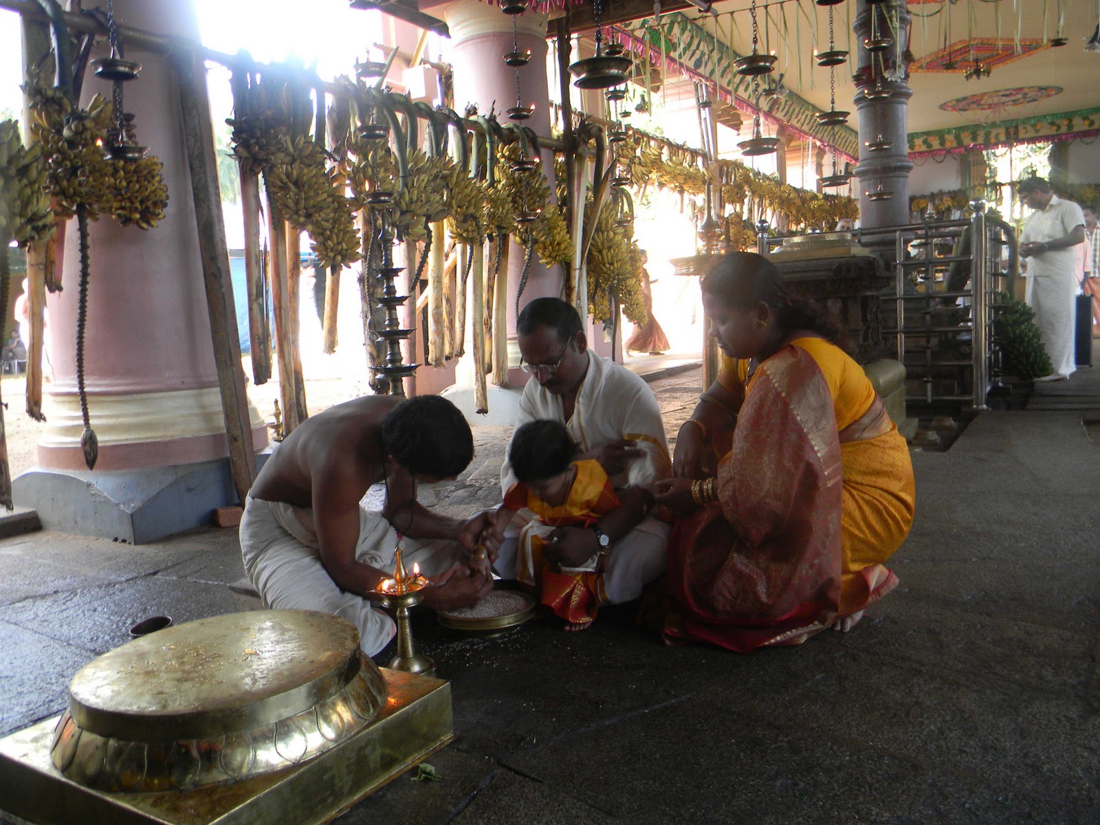 Ramesh Menon's Clicks and Writes: Photo Speaks - Mahanavami Maholsavam ...
