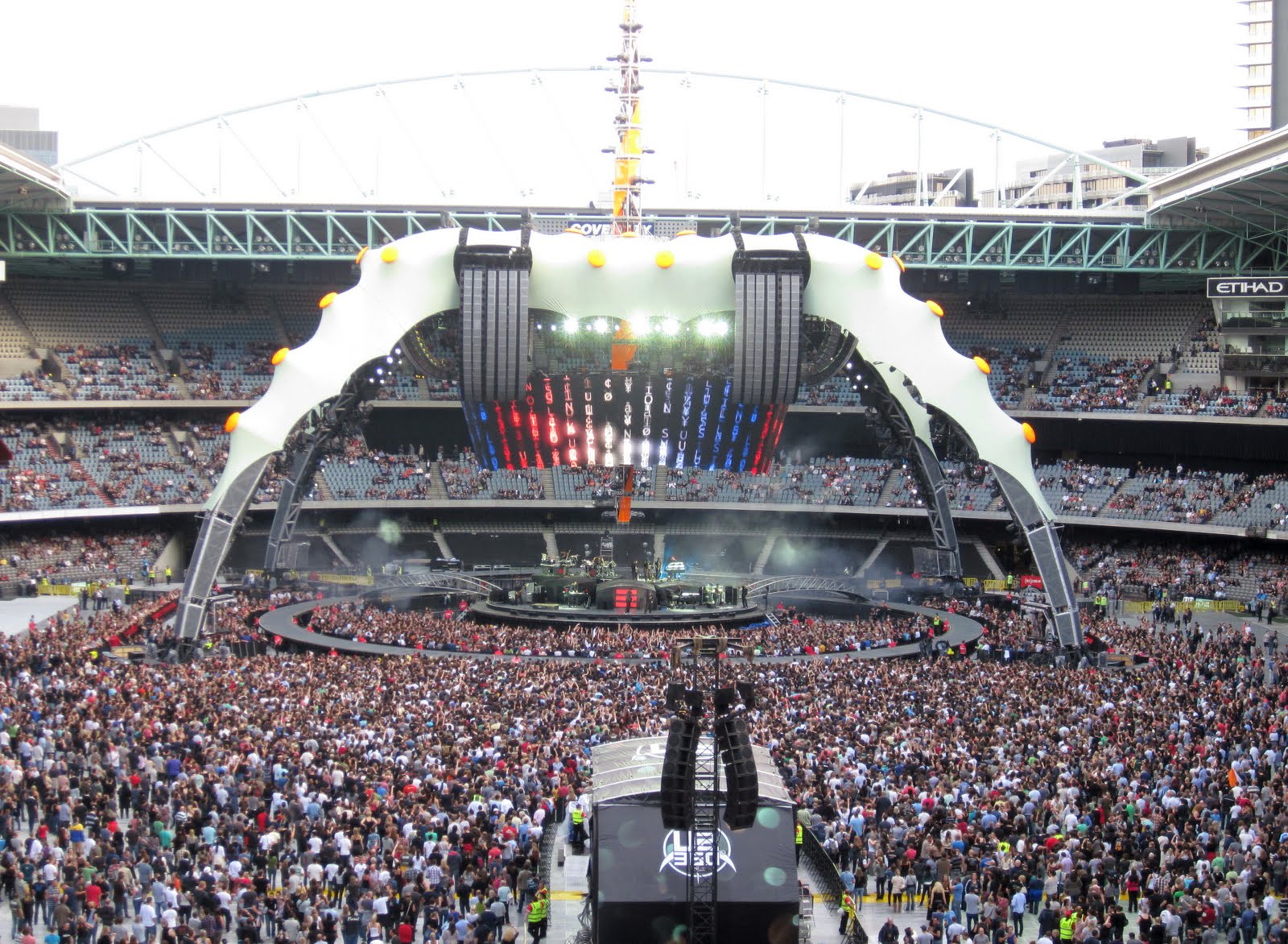 Parramatta Yankee: Jay-Z & U2 conquer Melbourne.