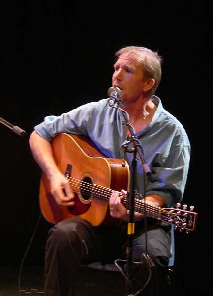 Roots and Shoots on Phonic FM: March 2009