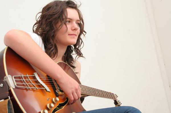 Roots and Shoots on Phonic FM: June 2009