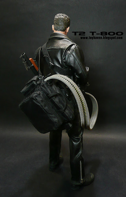 toyhaven: 1/6 T2 T-800 with GE M134 Minigun