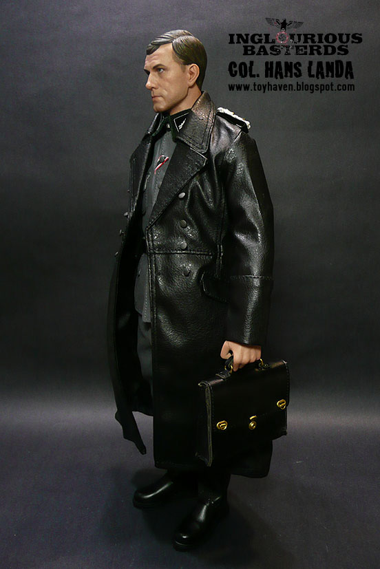 toyhaven: Hot Toys Colonel Hans Landa from "Inglourious Basterds" REVIEW II