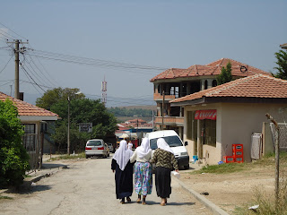 Serbia, Srbija!: Shutka - Macedonia - the biggest Roma municipality in ...