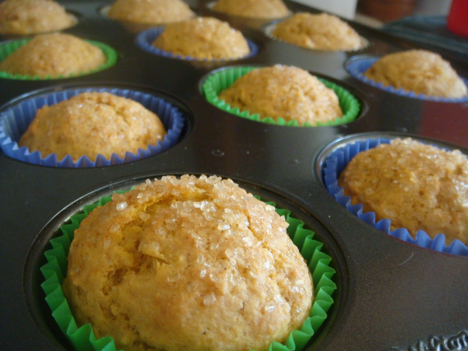 All That's Left Are The Crumbs: To Try Tuesday - Pumpkin Pineapple Muffins