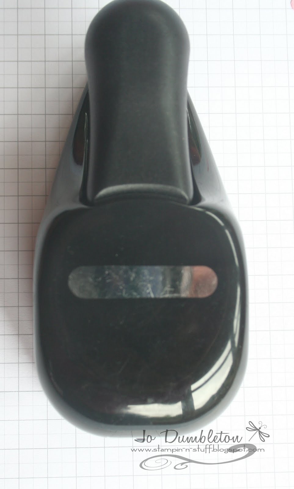 Stampin' 'n Stuff: Quick Frame Tutorial