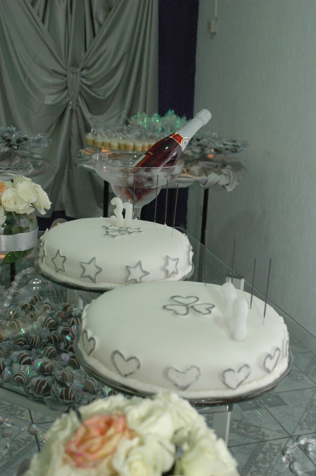 Floral Doces e Decorações: Festa de Aniversário Prata