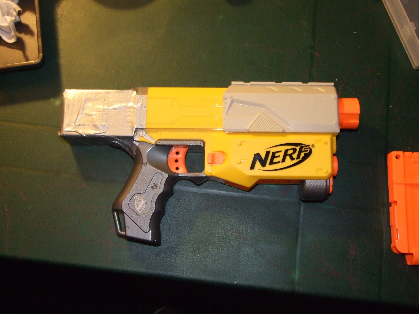 Codex Imperialis: Finished Bolt Pistol Build