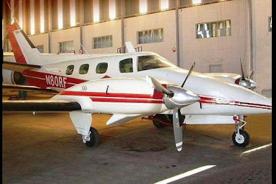 Plane For Lifestyle: Beech 60 Duke Plane