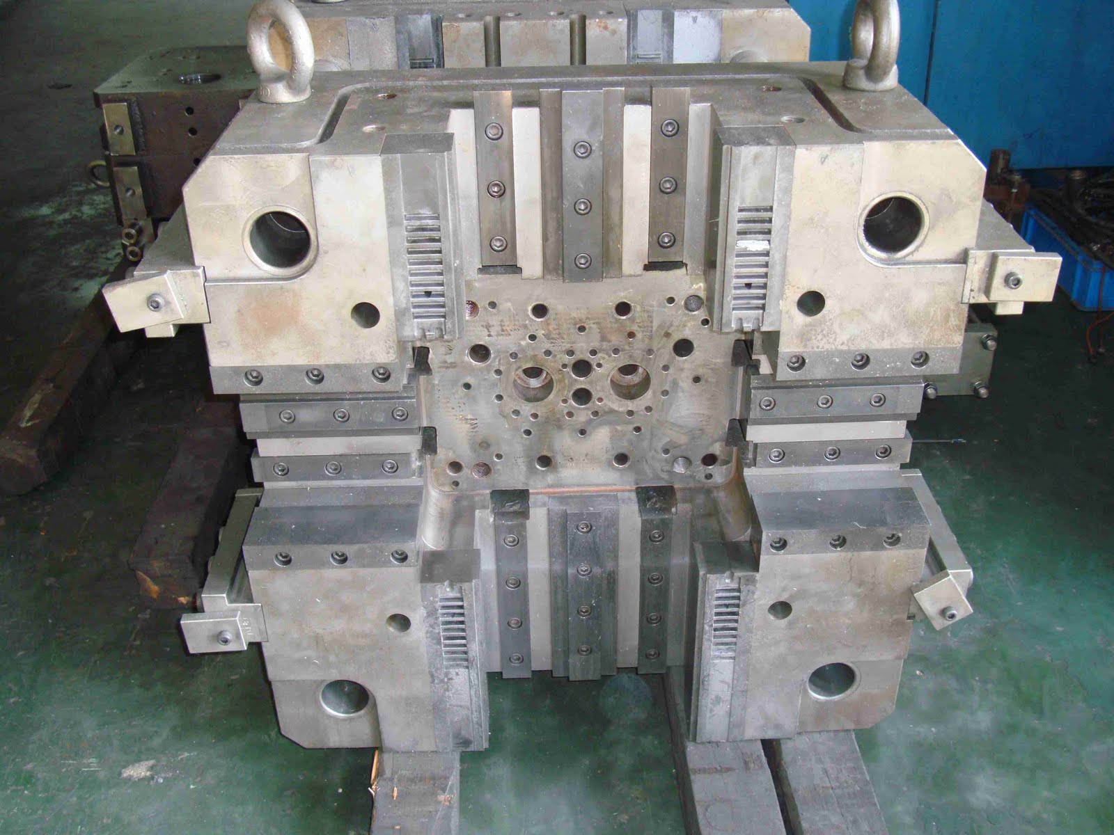 Die Casting Tool Shop in Taiwan: Die Casting Die's Component - Mold Base