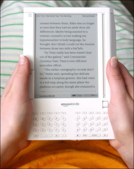 Amazon anuncia que las ventas de libros digitales Kindle ya superan las ...