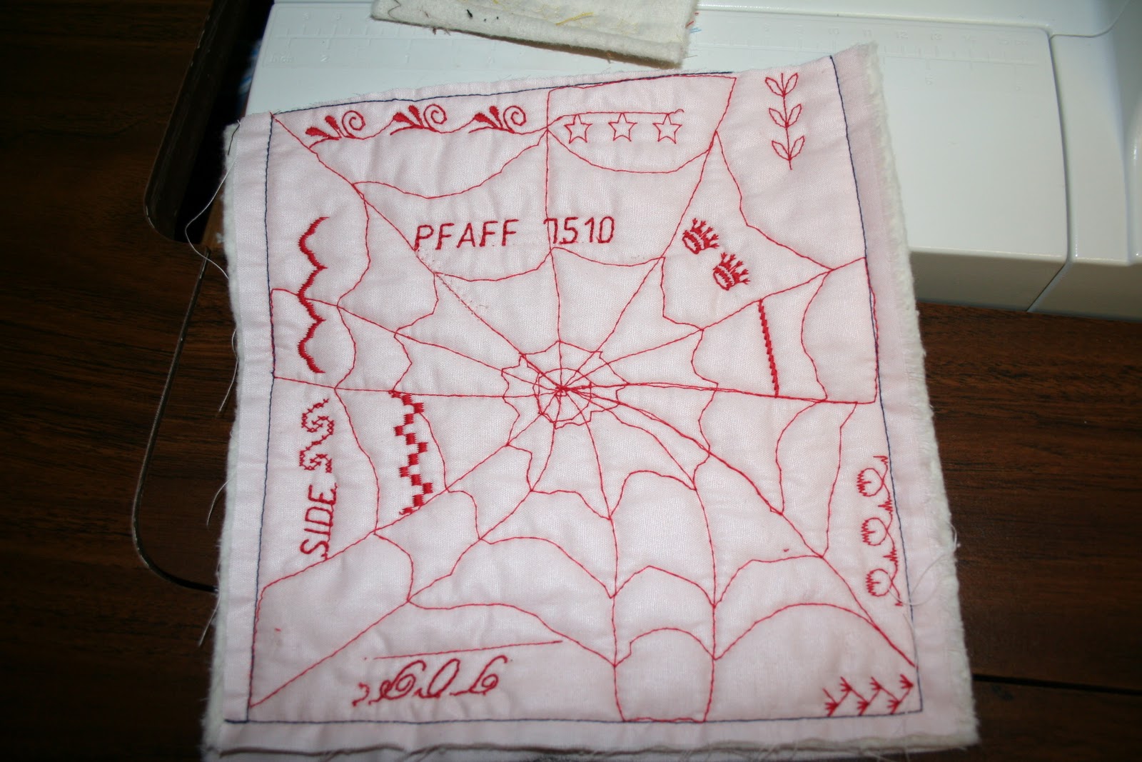 Tammy's Craft Emporium: Pfaff 7510 (Phyllis) Manufactured in Germany 1995