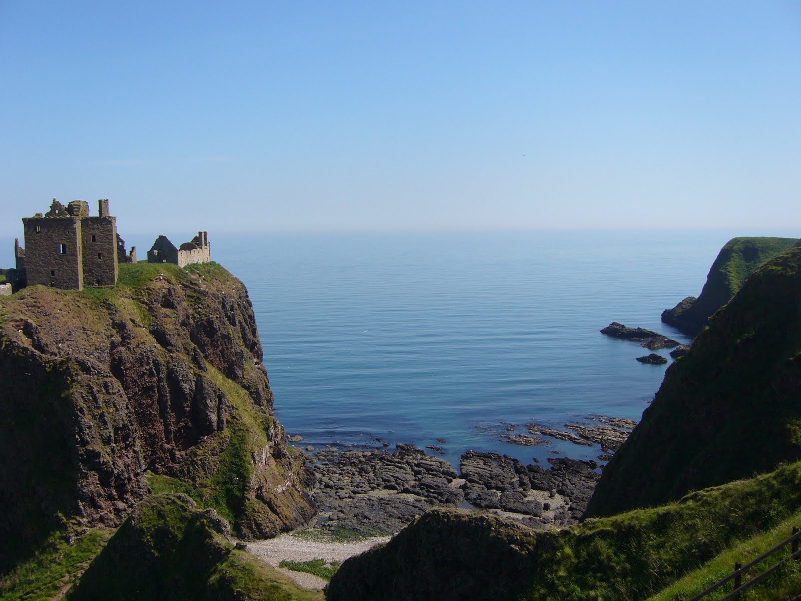 Light and Dark: Dunnottar Castle