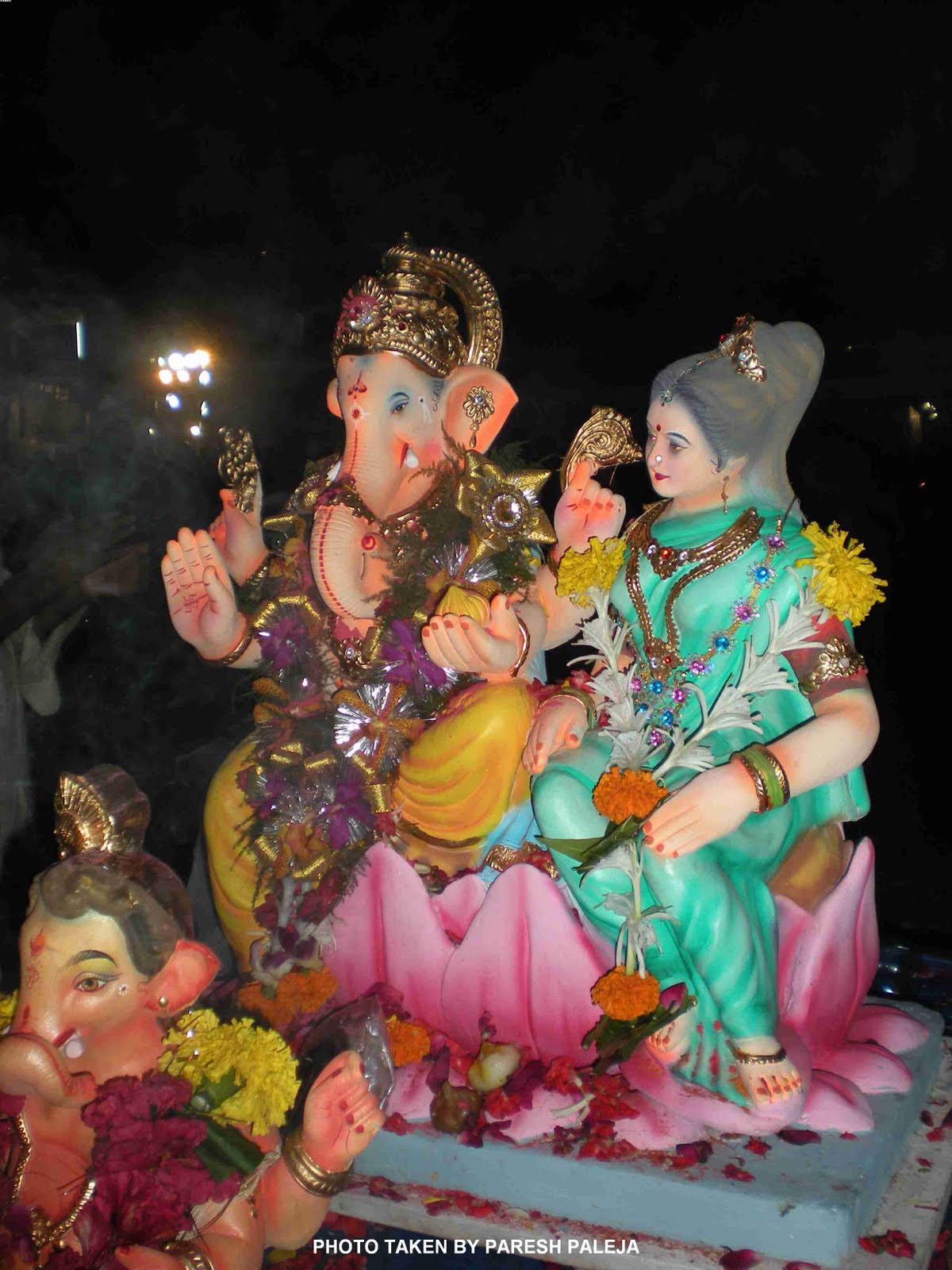 Mumbai Cha Ganpati: Gauri Visarjan.-2010