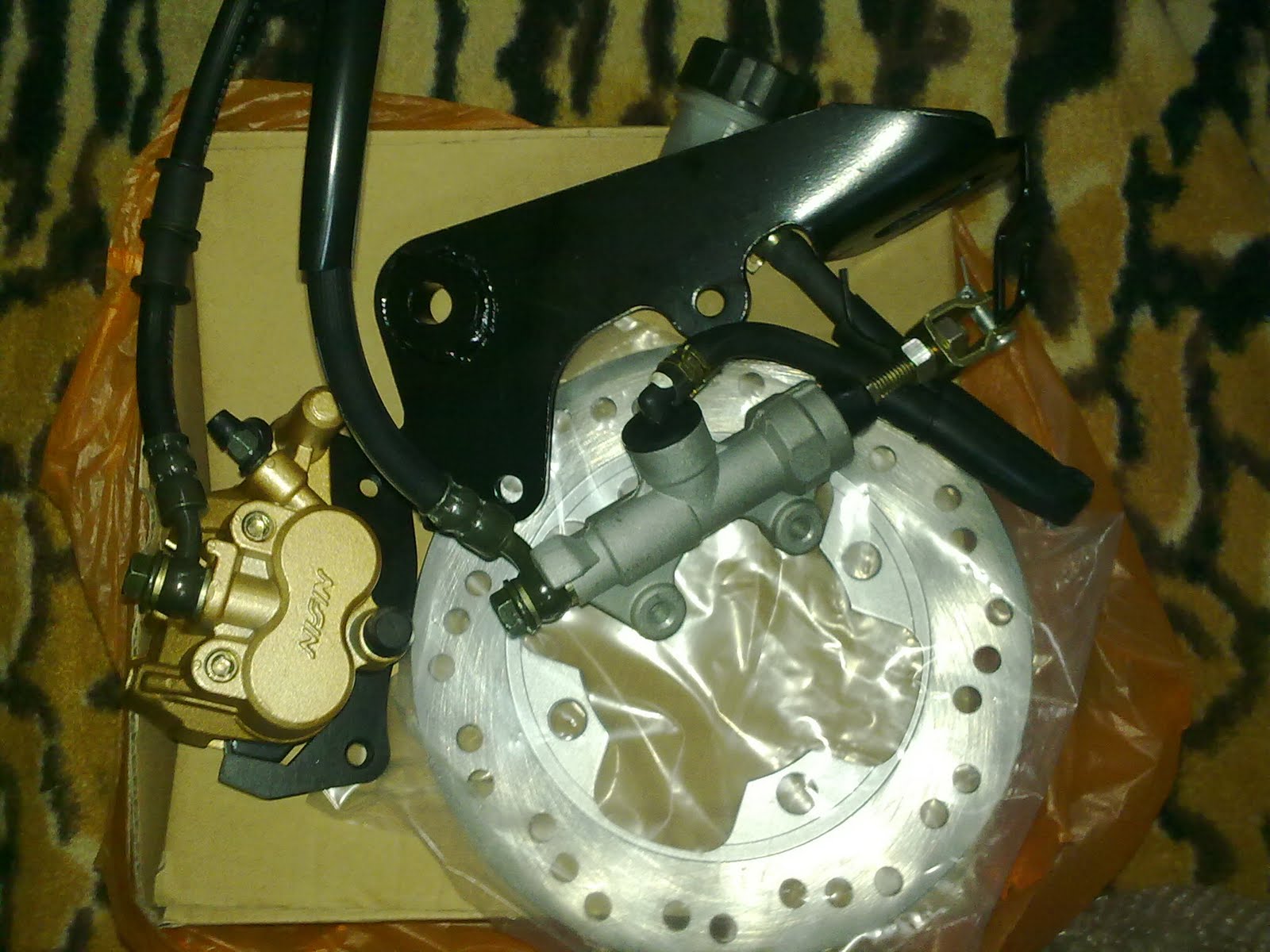 NISSIN REAR BRAKE DISC COMPLETE SET YAMAHA LC 135 | Kedai dan Bengel Motor