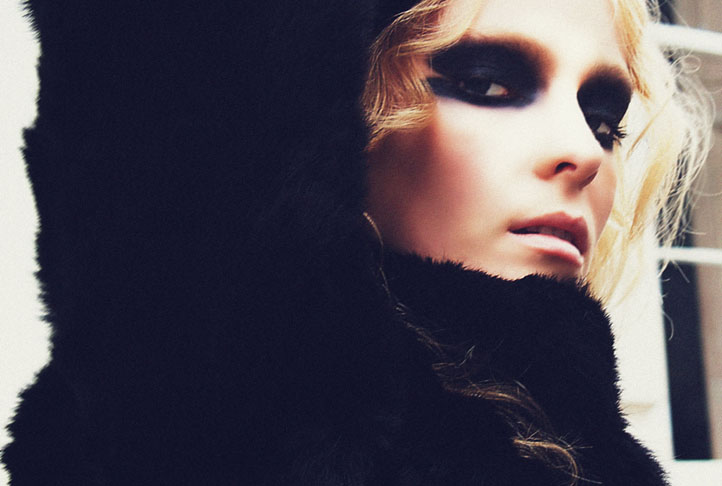 deadweight on velveteen: zoe zimmer: a photographic entry