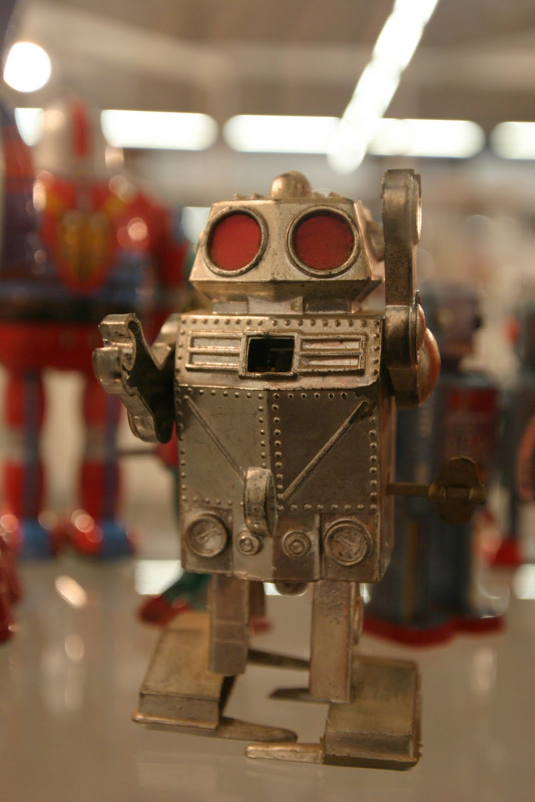 .: ROBOTS Y MONSTRUOS FEOS (3)